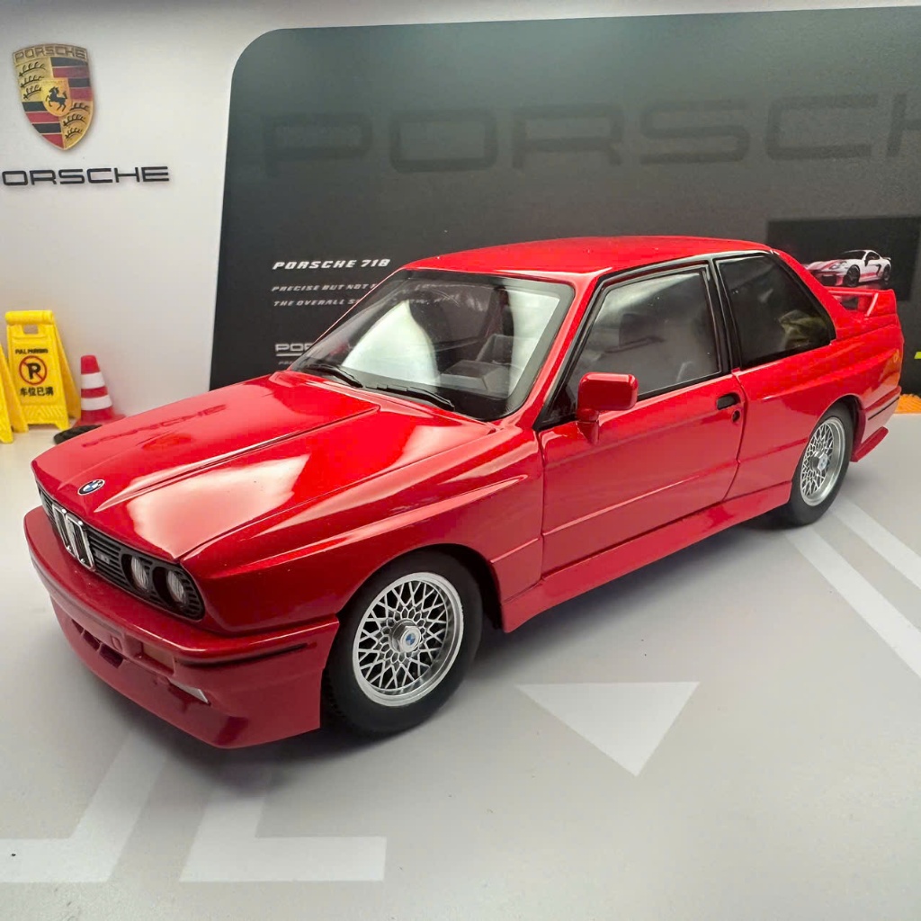 Mô hình xe BMW M3 tỉ Lệ 1:24 hãng Jinlifang bằng hợp kim, Có Đánh Lái ...
