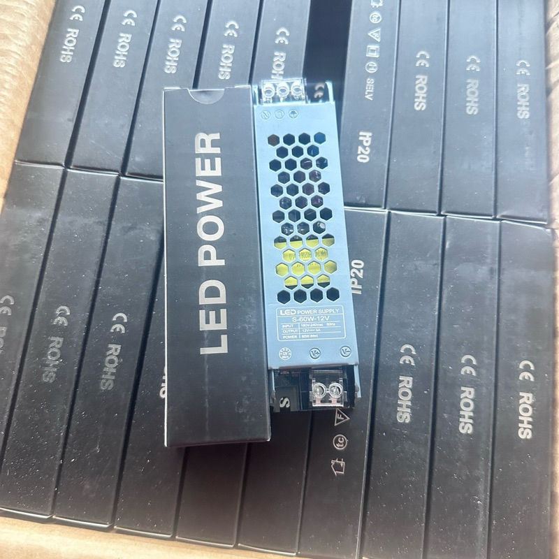 Nguồn 12V 5A LED POWER,siêu nhỏ gọn Dùng cho đèn led, đèn tủ, Thanh led độ bền cao | Shopee Việt Nam