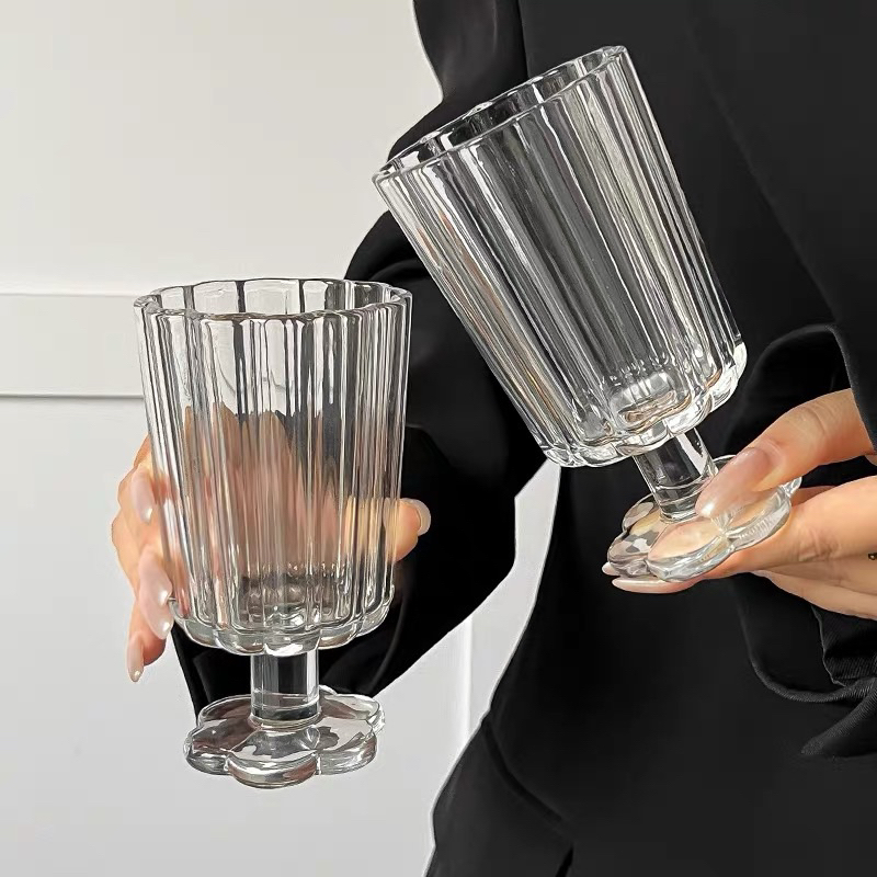 Ly thuỷ tinh có chân hình bông hoa 270ml | Shopee Việt Nam