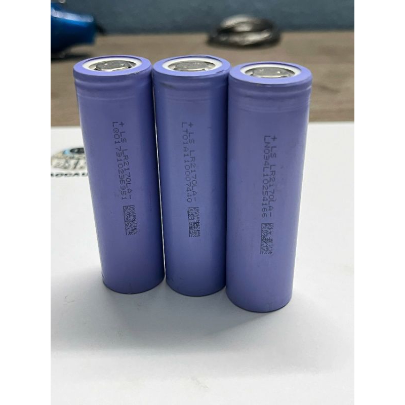 Pin 21700 dung lượng 4000mah xả cao 40A. | Shopee Việt Nam