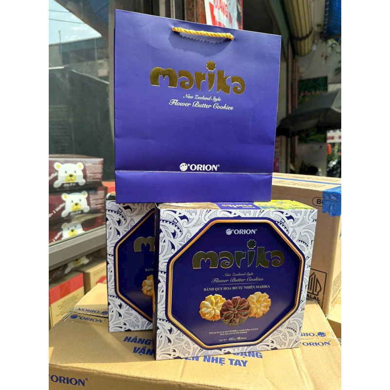 BÁNH QUY BƠ MARIKA HỘP THIẾC 432Gr -kèm túi xách | Shopee Việt Nam