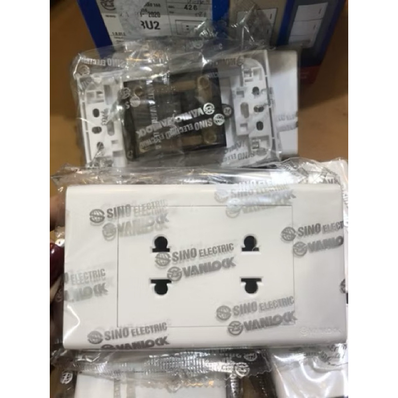 Ổ Cắm Đôi 2 chấu dòng S18U2 Sino -Vanlock | Shopee Việt Nam