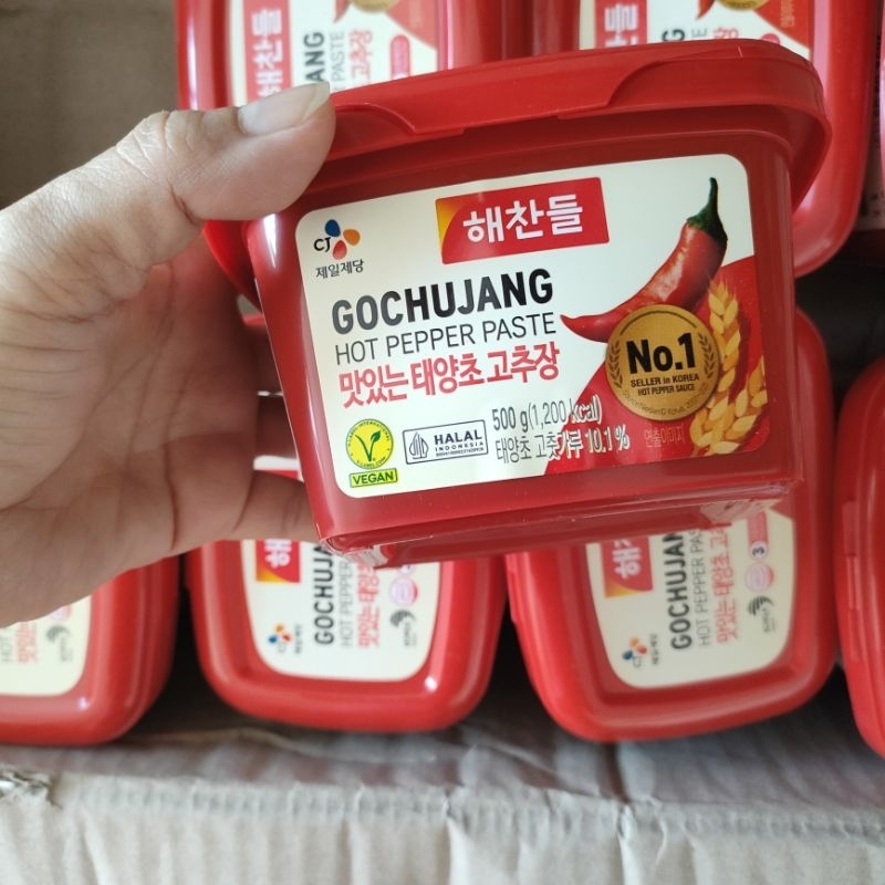 TƯƠNG ỚT CJ HÀN QUỐC GOCHUJANG 200G,500G/ 맛있는 태양초 고주장 | Shopee Việt Nam