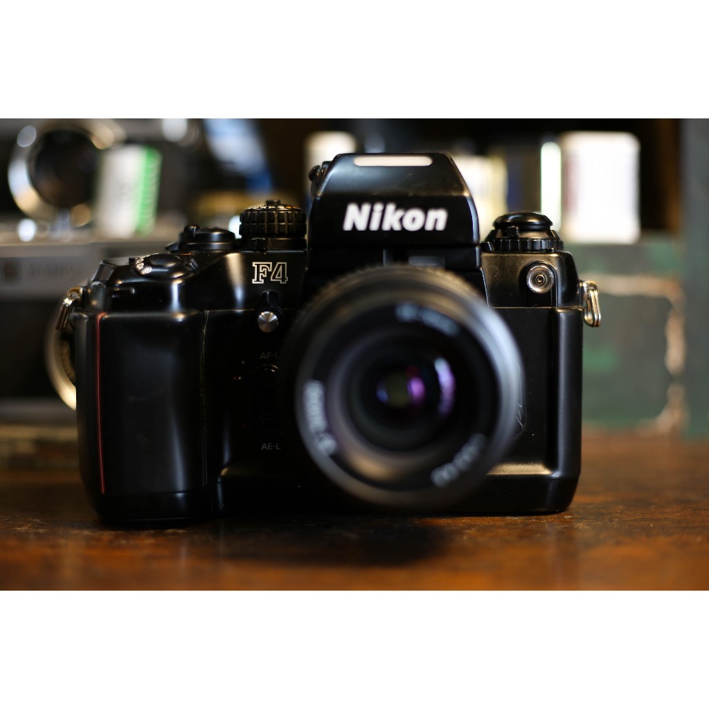 [SLR] Nikon F4 gù DP20 kèm ống kính Nikon Auto Focus 35-70mm f3.3-4.5 ...
