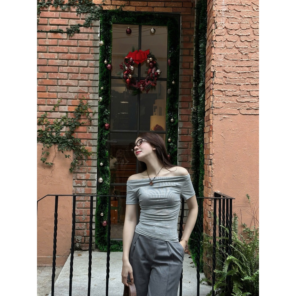 [Hoả tốc HCM] Áo thun nữ bẹt vai tay ngắn nhún eo form ôm tôn dáng ...