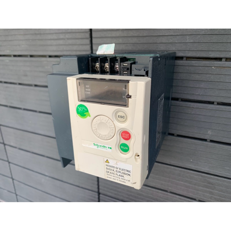 Biến tần Schneider ATV12HU15M2 1.5kW 1 Pha 220V ra 3 pha 220V | Shopee Việt Nam