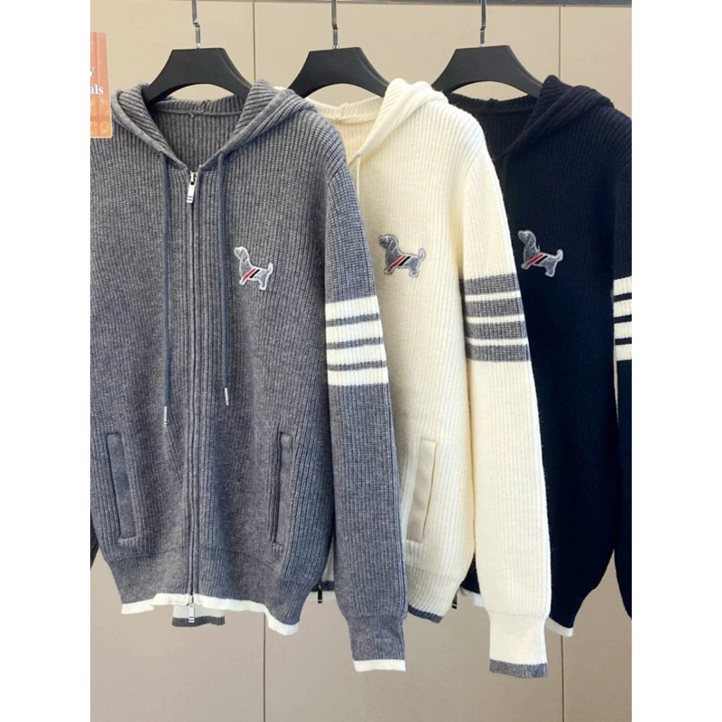 Áo khoác len mũ thome logo cún nhỏ vạch tay | Shopee Việt Nam