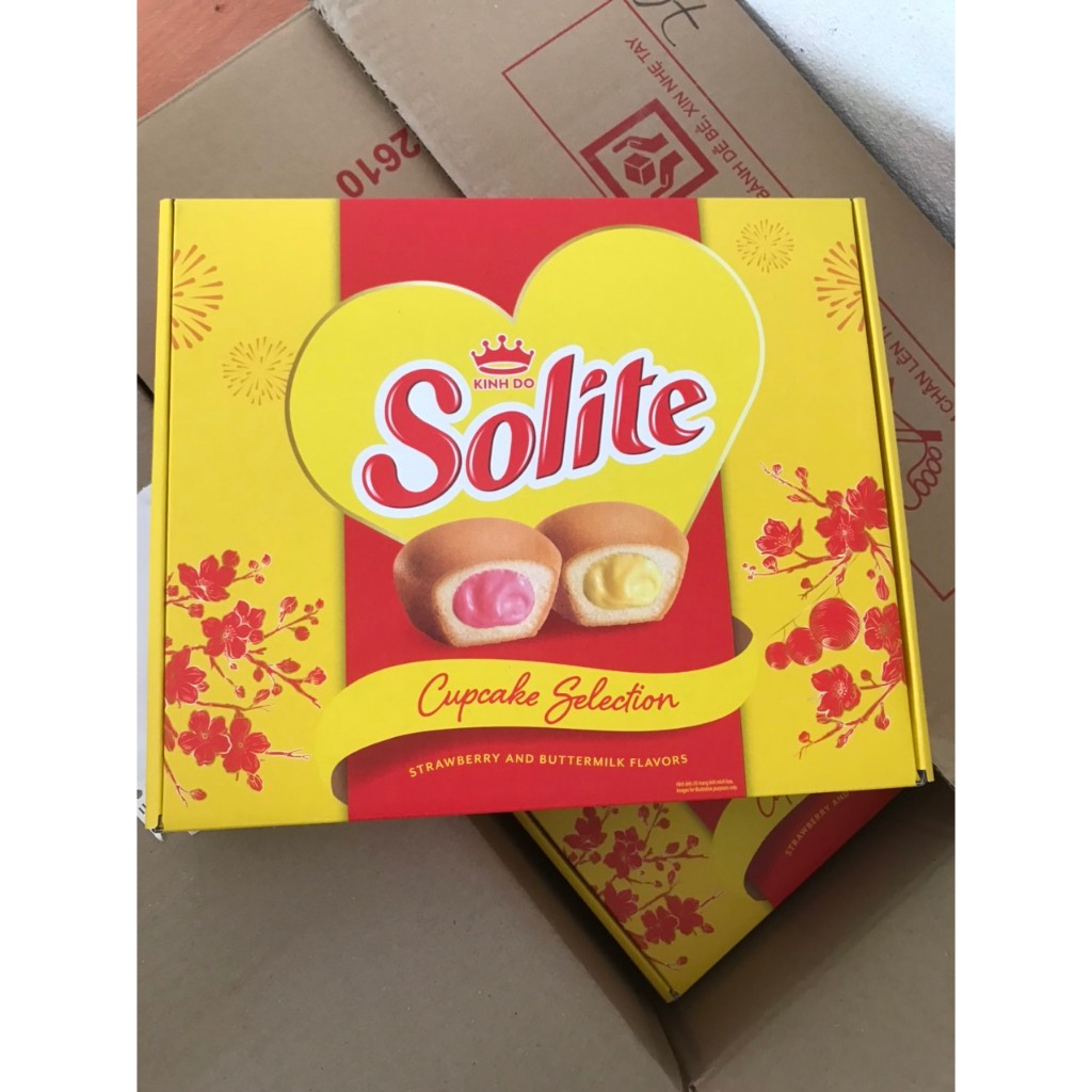 CÓ TÚI GIẤY] Hộp Tết Solite - Bánh Bông Lan Tròn Kem Vị Bơ Sữa Và Vị Dâu, Hộp Giấy 288G | Shopee ...