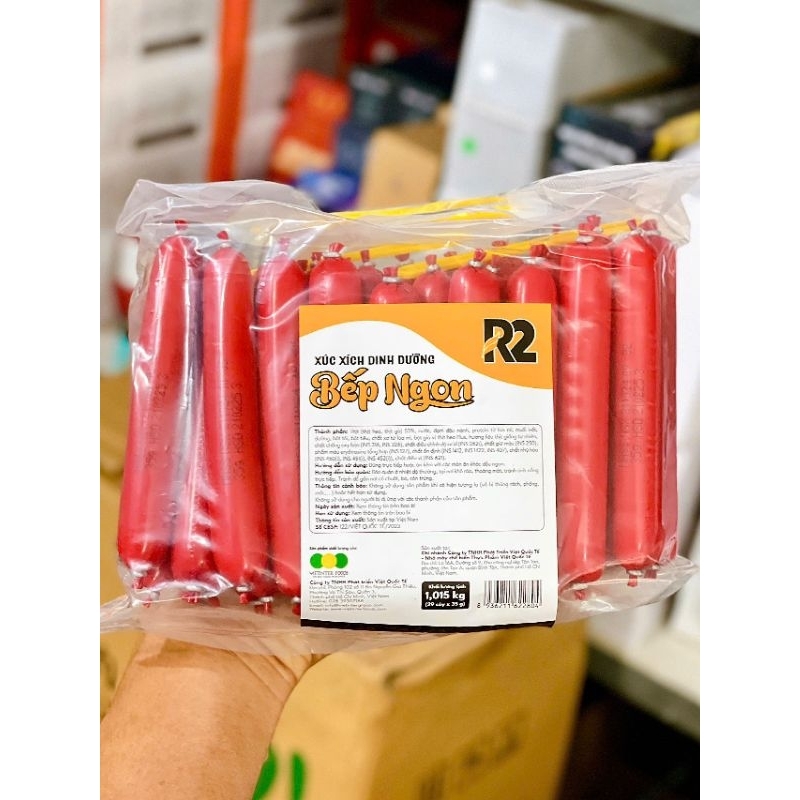 Gói 1kg Xúc xích dính dưỡng bếp ngon R2 ( túi 1kg khoảng 29 cây x 35g) | Shopee Việt Nam