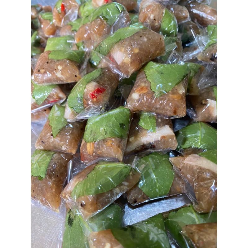 Nem bì nâu lai vung loại ngon ( 1 hộp 10 chiếc ) | Shopee Việt Nam