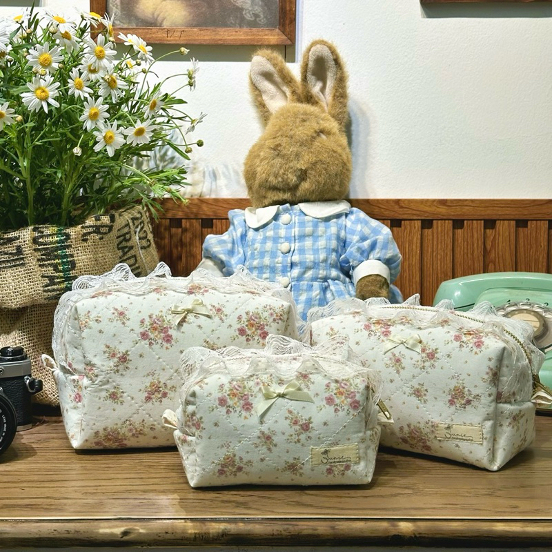 [Junie] Makeup Pouch / Hộp Bút / Bóp Viết Handmade Dễ Thương Little ...