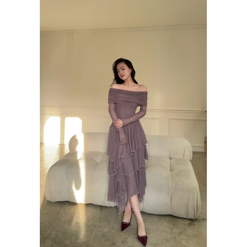 ELLA DRESS - Váy bẹt vai tay dài bèo tầng | Shopee Việt Nam