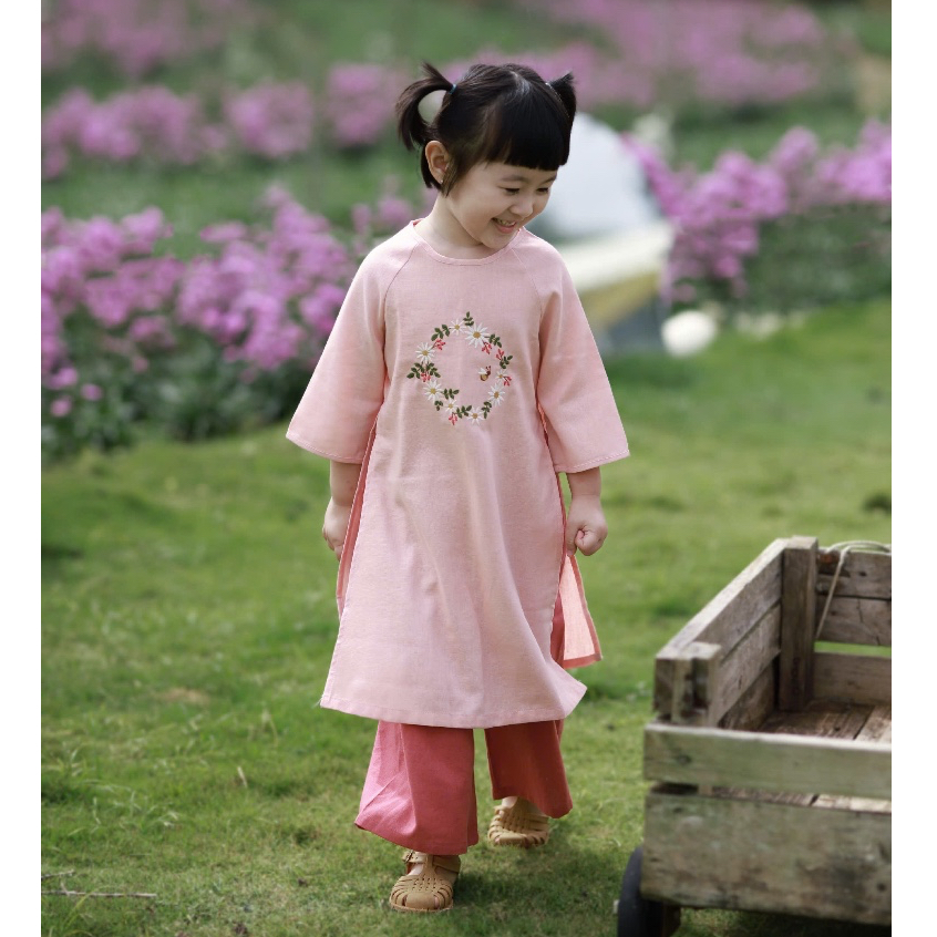 Yi Closet) Set áo dài thêu tông hồng cho bé (10 - 25kg) | Shopee Việt Nam