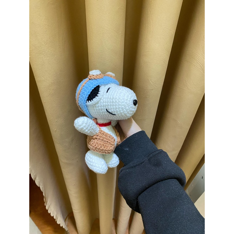 Móc khóa chú chó Snoopy handmade len 50g, 125g, baby yarn | Shopee Việt Nam
