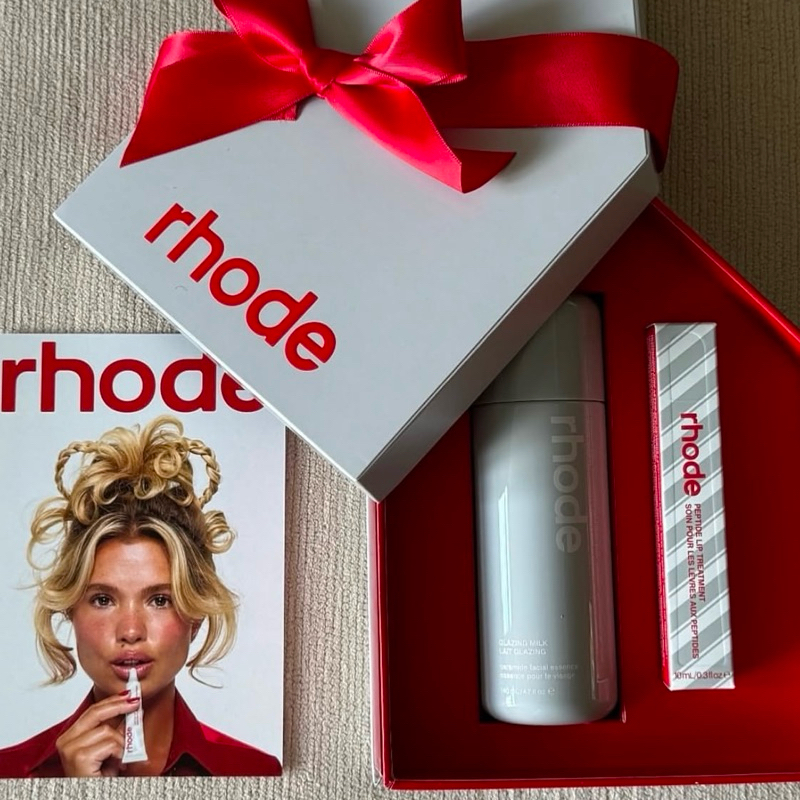 SẴN |𝐑𝐡𝐨𝐝𝐞 𝐇𝐨𝐥𝐢𝐝𝐚𝐲 𝐄𝐝𝐢𝐭𝐢𝐨𝐧| Son dưỡng Rhode Peptide Liptreatment ...