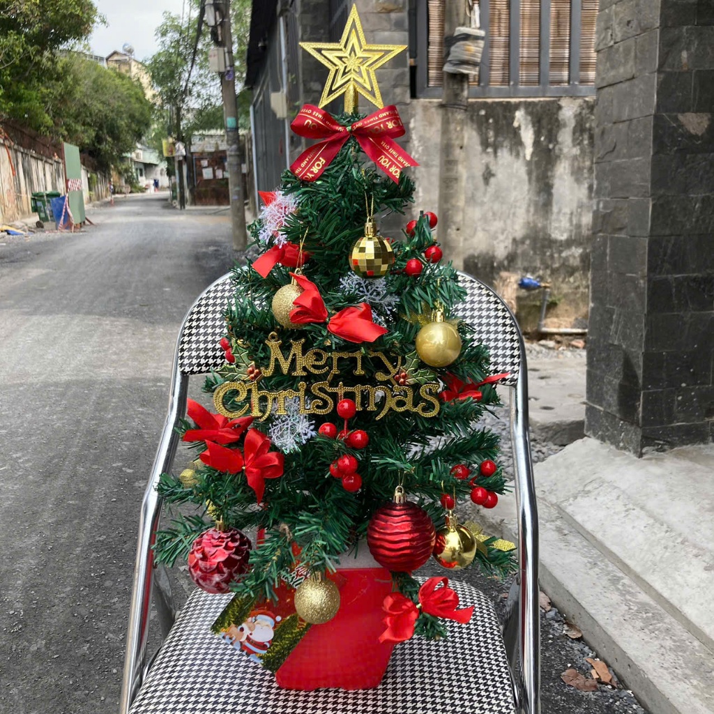 (A Nhiều Mẫu) Cây Thông Noel 60cm, 45cm Loại Tán Dầy Bao Gồm Trang Trí Và Đèn Led | Shopee Việt Nam