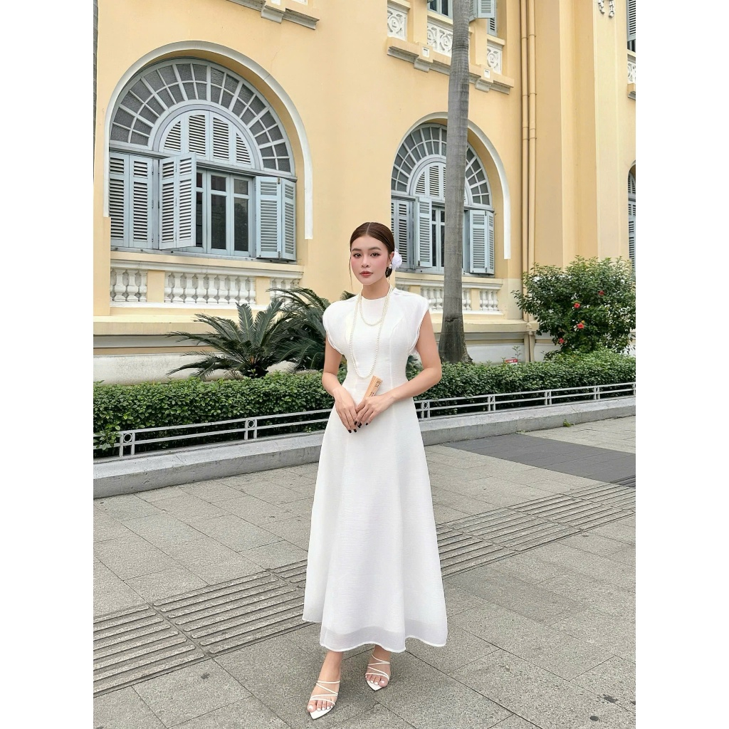 Đầm Nữ Cánh Dơi Chiết Eo Dáng Dài Dịu Dàng Nữ Tính -MAGGIE DRESS - GOÛT ...