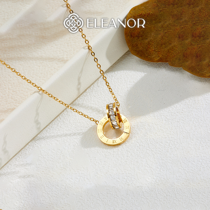 Dây chuyền nữ titan Eleanor Accessories vòng tròn đôi khắc số la mã phụ ...