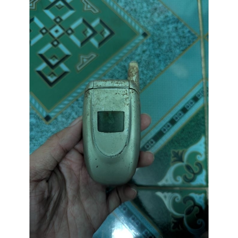 Xác điện thoại Samsung Sgh E105 như ảnh không test | Shopee Việt Nam