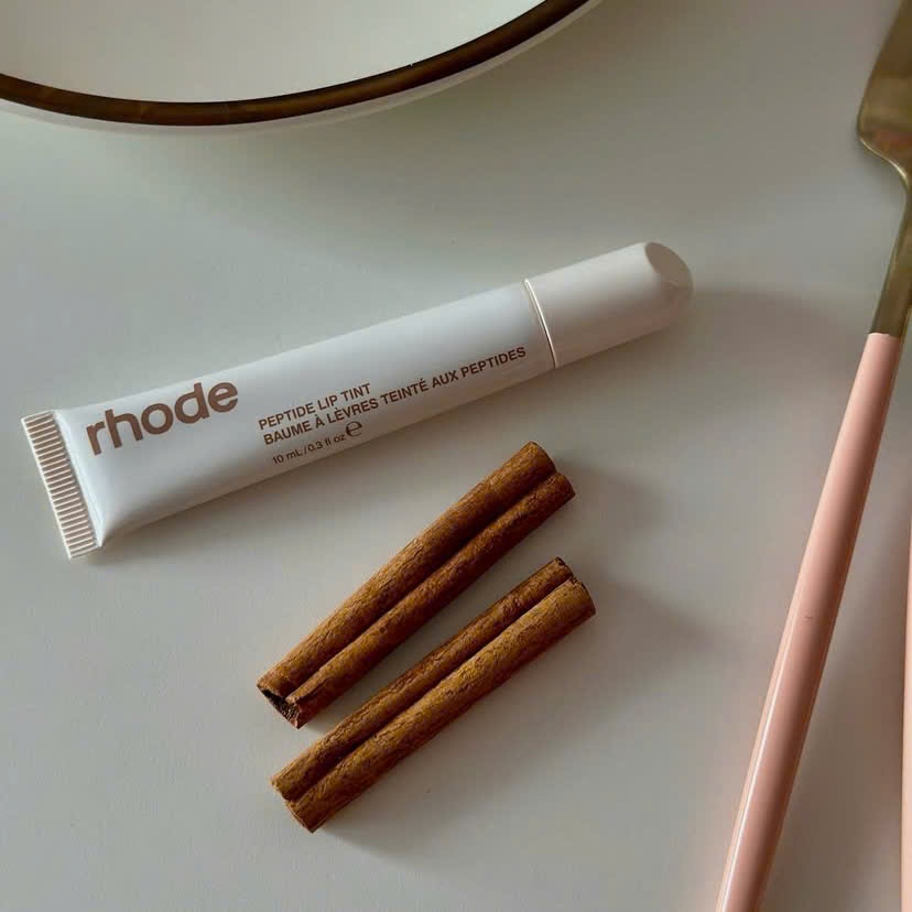son dưỡng môi có màu rhode PEPTIDE LIP TINT in cinnamon roll | Shopee ...