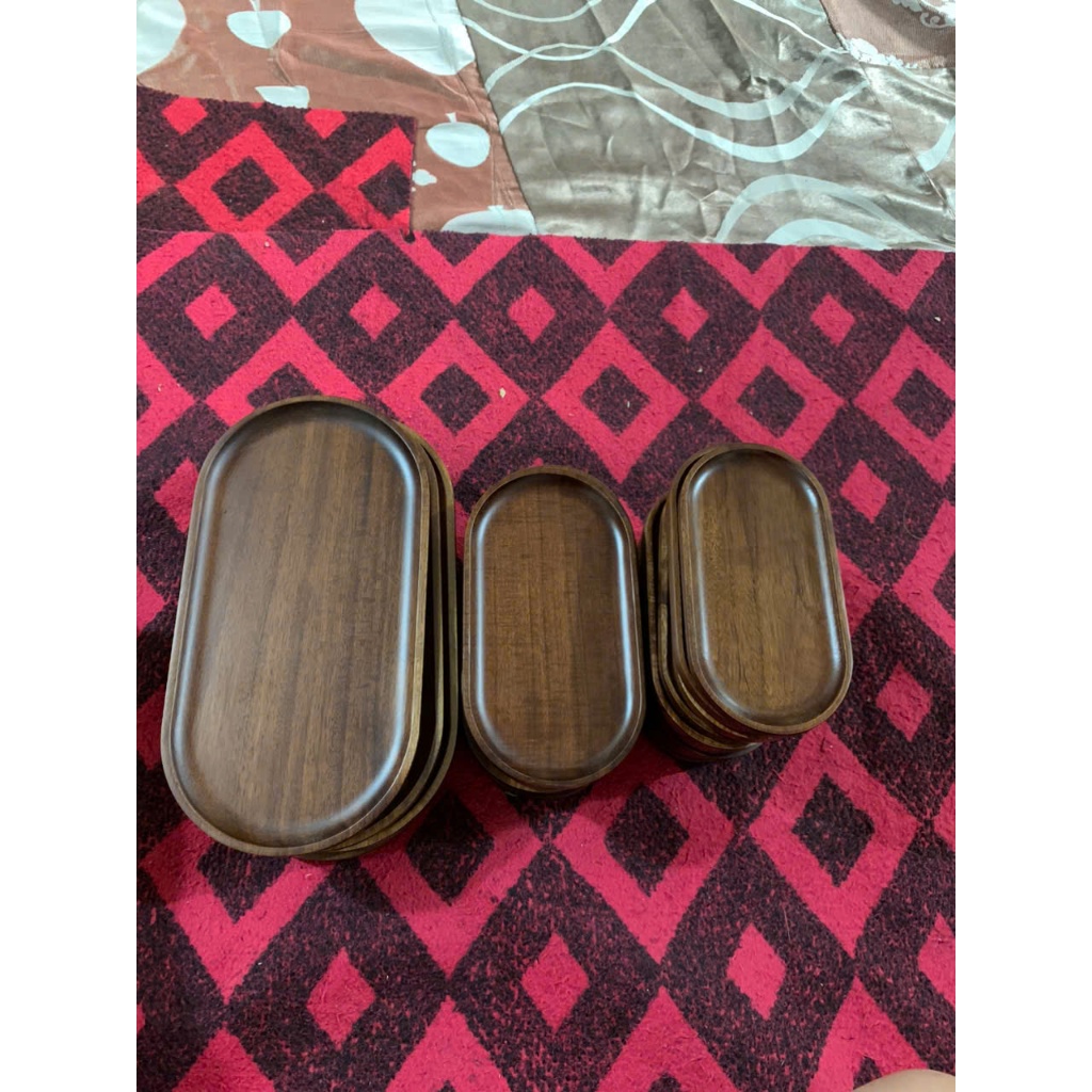 Khay gỗ Oval màu óc chó đựng đồ ăn, chụp ảnh decor,... Gỗ acacia màu óc ...