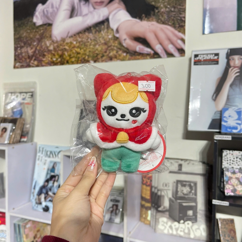 Sẵn MD Merch IVE - MINIVE LIZ chính hãng nguyên seal | Shopee Việt Nam