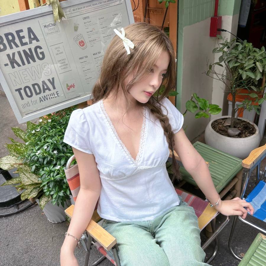 Áo Giselle tay ngắn cổ V phối viền ren JUSTEE | Shopee Việt Nam