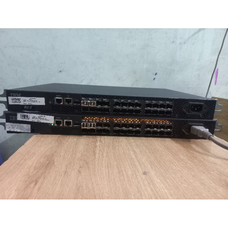 San Switch IBM Fibre Channel Switch 2498-B24/24E | Shopee Việt Nam