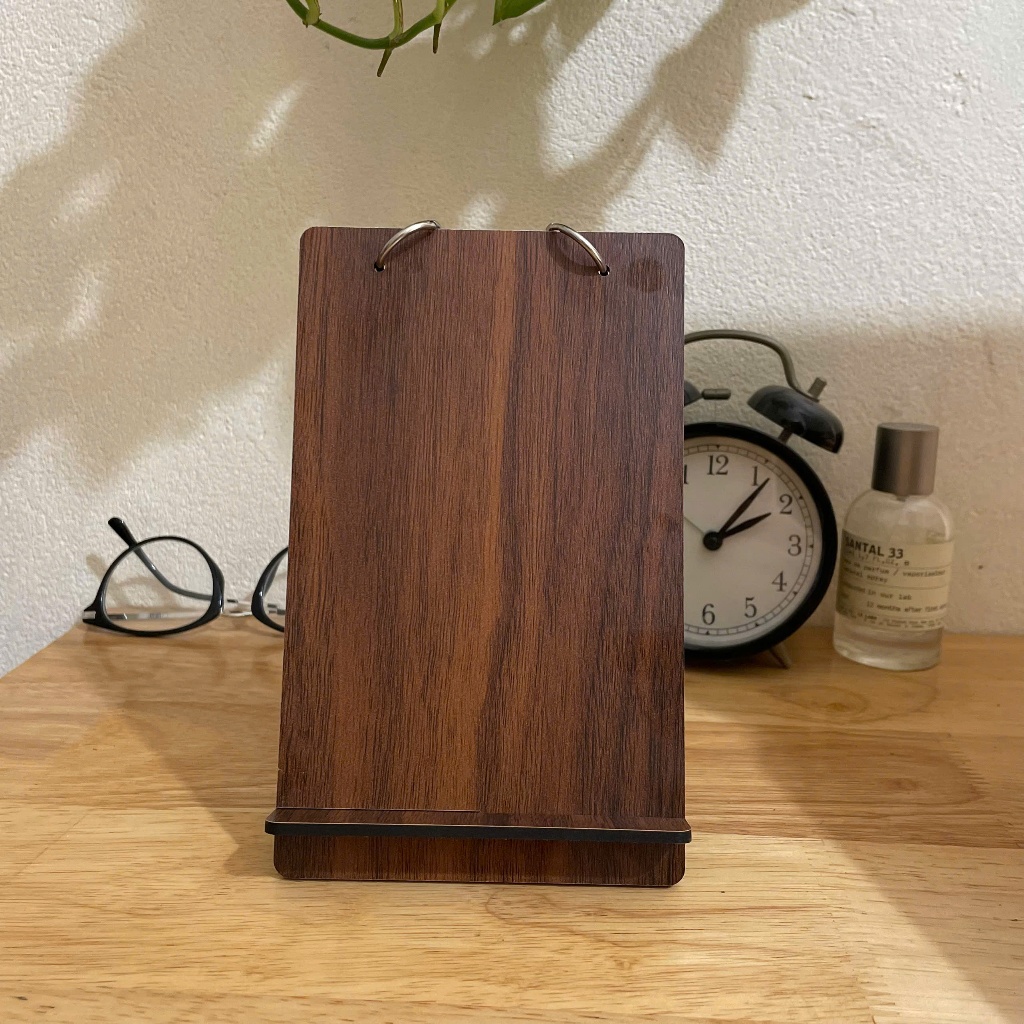 Menu đế gỗ cho Quán cafe, Nhà hàng, treo ảnh kỷ niệm... có khoen tròn ...