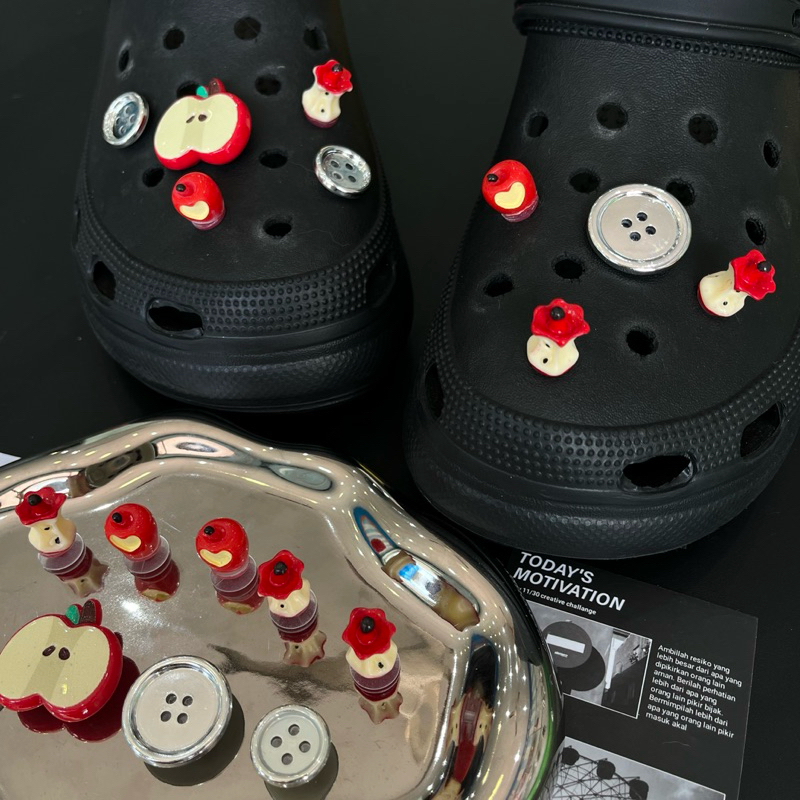 Set Charm Táo đỏ trang trí Cross sục theo chủ đề hình táo cúc sticker ...