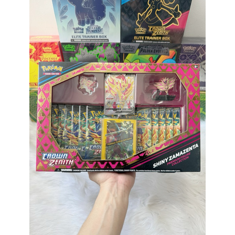 Pokémon TCG: Hộp thẻ bài Crown Zenith Premium Figure Collection (Shiny Zamazenta) | Shopee Việt Nam