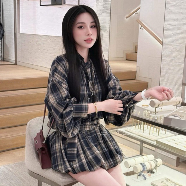JENNYCLOSET ®”Sher Set”• Áo sơ mi kẻ sọc tay bồng cao cấp+ Chân váy ...