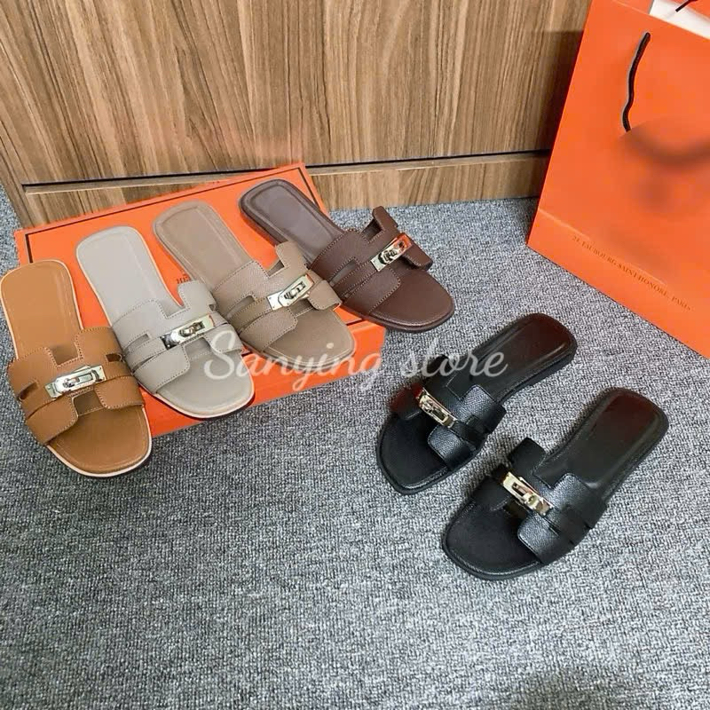 Dép lê khuy hottrend 2025 bản quảng châu có box | Shopee Việt Nam