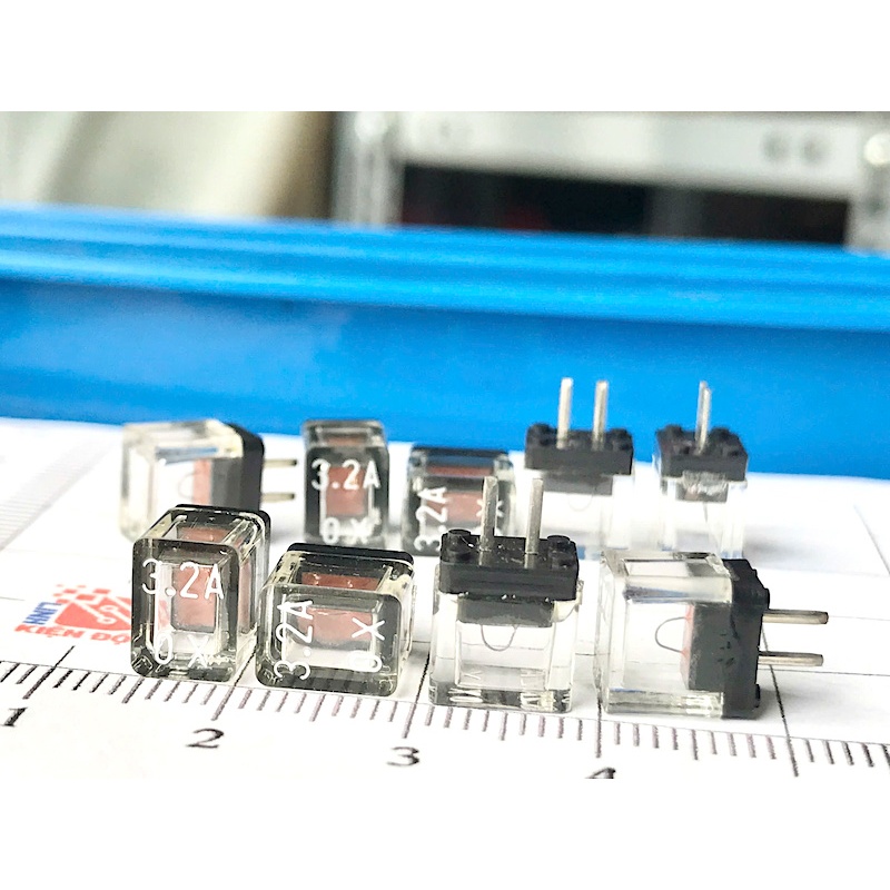 Fanuc Cầu Chì Daito Cầu Chì DM32 3.2A | Shopee Việt Nam