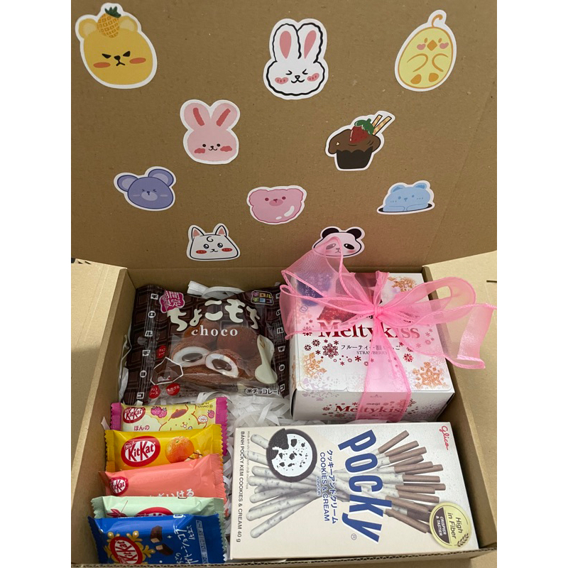box 5 kitkat, melty kiss, pocky, mochi | Shopee Việt Nam