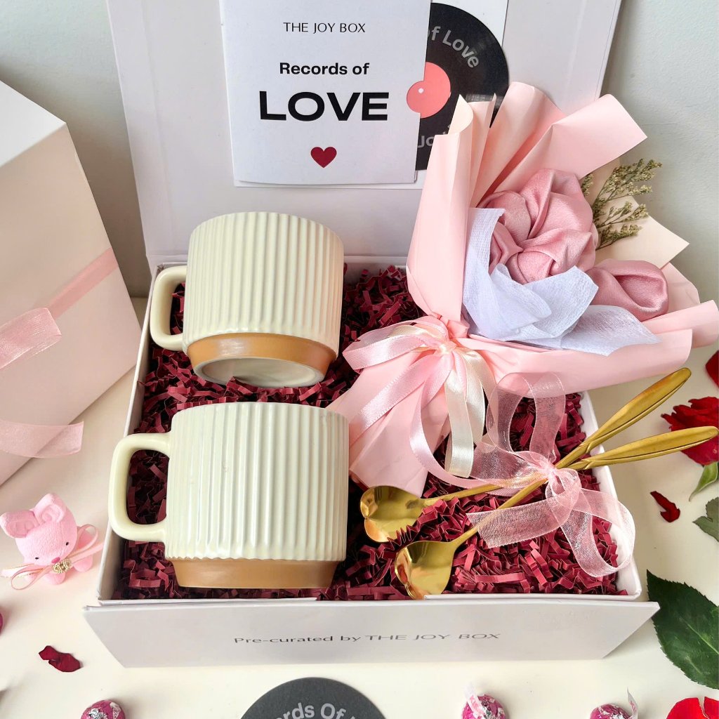 BST VALENTINE 2025 - THE JOY BOX - 𝐋𝐨𝐯𝐞 𝐄𝐧𝐝𝐥𝐞𝐬𝐬𝐥𝐲 - Set quà tặng cốc sứ ...