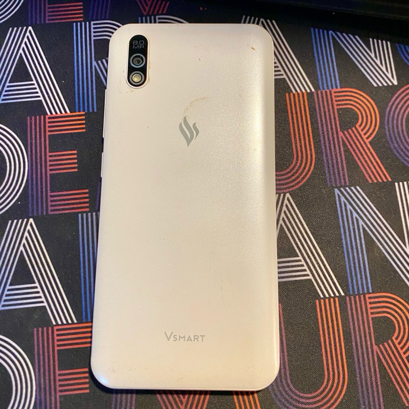 VSMART BEE 3 CŨ - MÀU TRẮNG, ANDROID 9 XEM YOUTUBE | Shopee Việt Nam