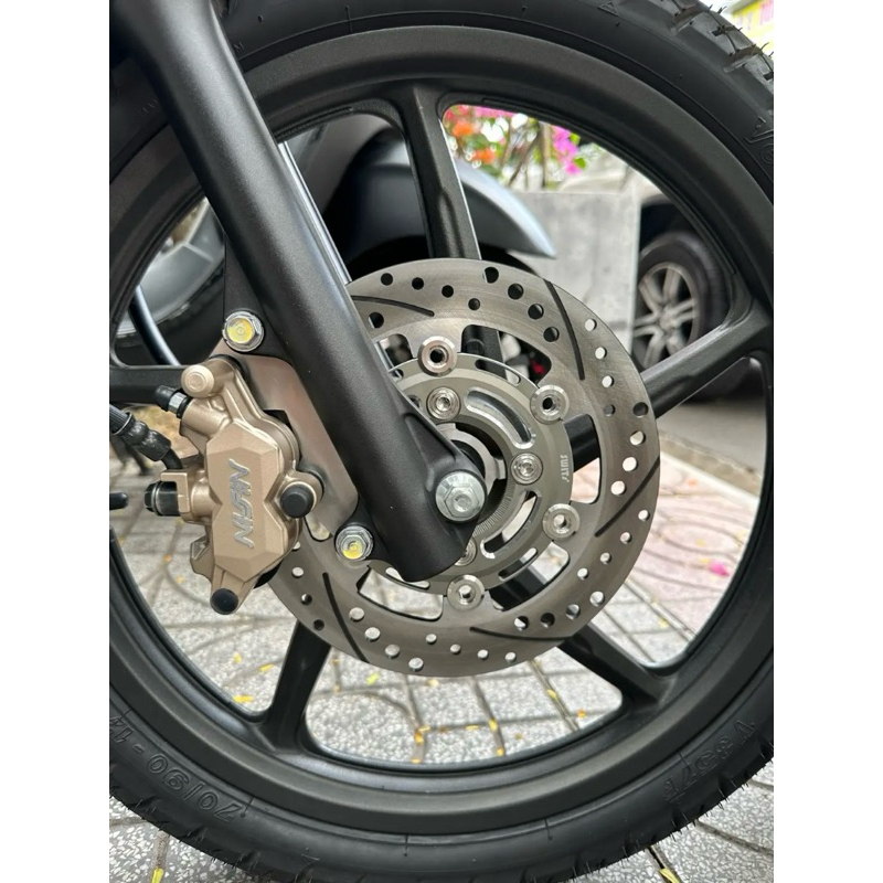 Pát gắn heo Nissin 2pis cho fuled,blade110, rsx110, s110, fux. Pát nox304 chống tuôn ren,đĩa zin ...