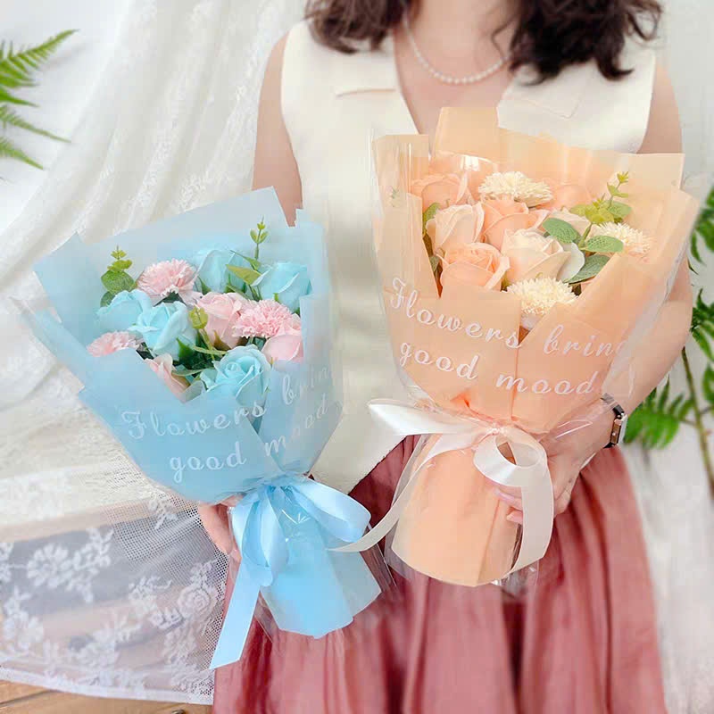 Bó Hoa 11 Bông Hồng Sáp Mix Cẩm Chướng Hoặc Hướng Dương, Lá Bạc cao ...