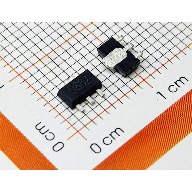 D882 TRANS NPN 30V 3A SOT-89-3L | Shopee Việt Nam