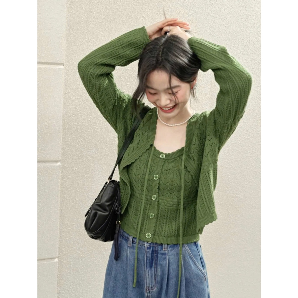 Set áo cardigan len & áo hai dây Kuose | Shopee Việt Nam