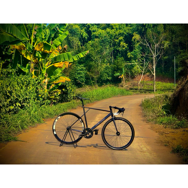 Xe fixed gear tendo cũ full như ảnh ,có xước tặng nhiều đồ(có can ...