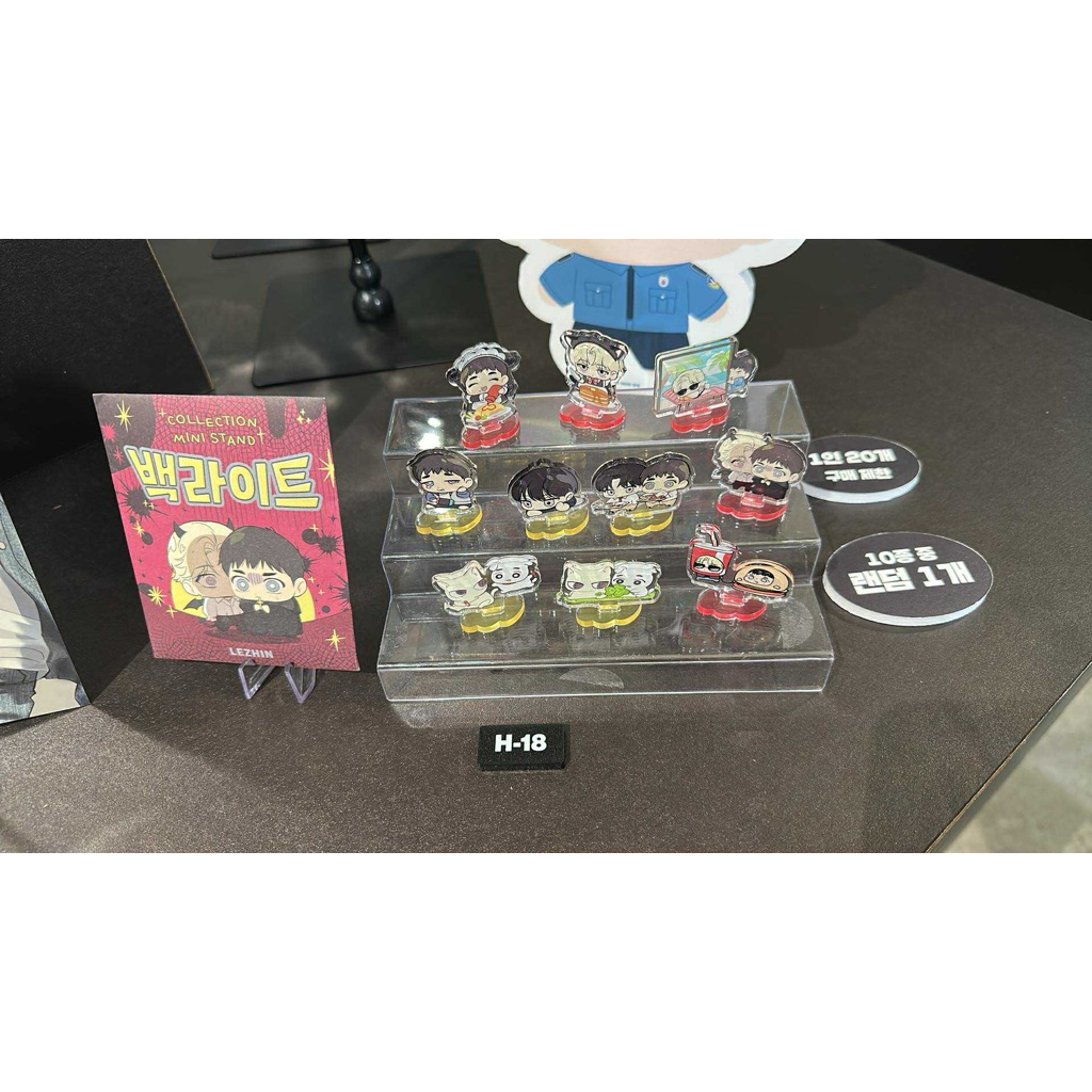 [ SẴN] PACK STANDEE BACKLIGHT CHIBI | Shopee Việt Nam