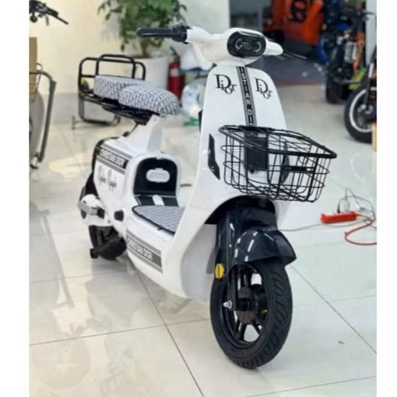Xe điện K1 màu trắng đen | Shopee Việt Nam