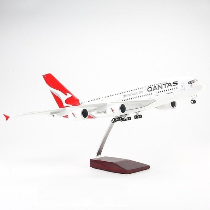 Máy bay mô hình Qantas Airbus A380 LED 47cm | Shopee Việt Nam