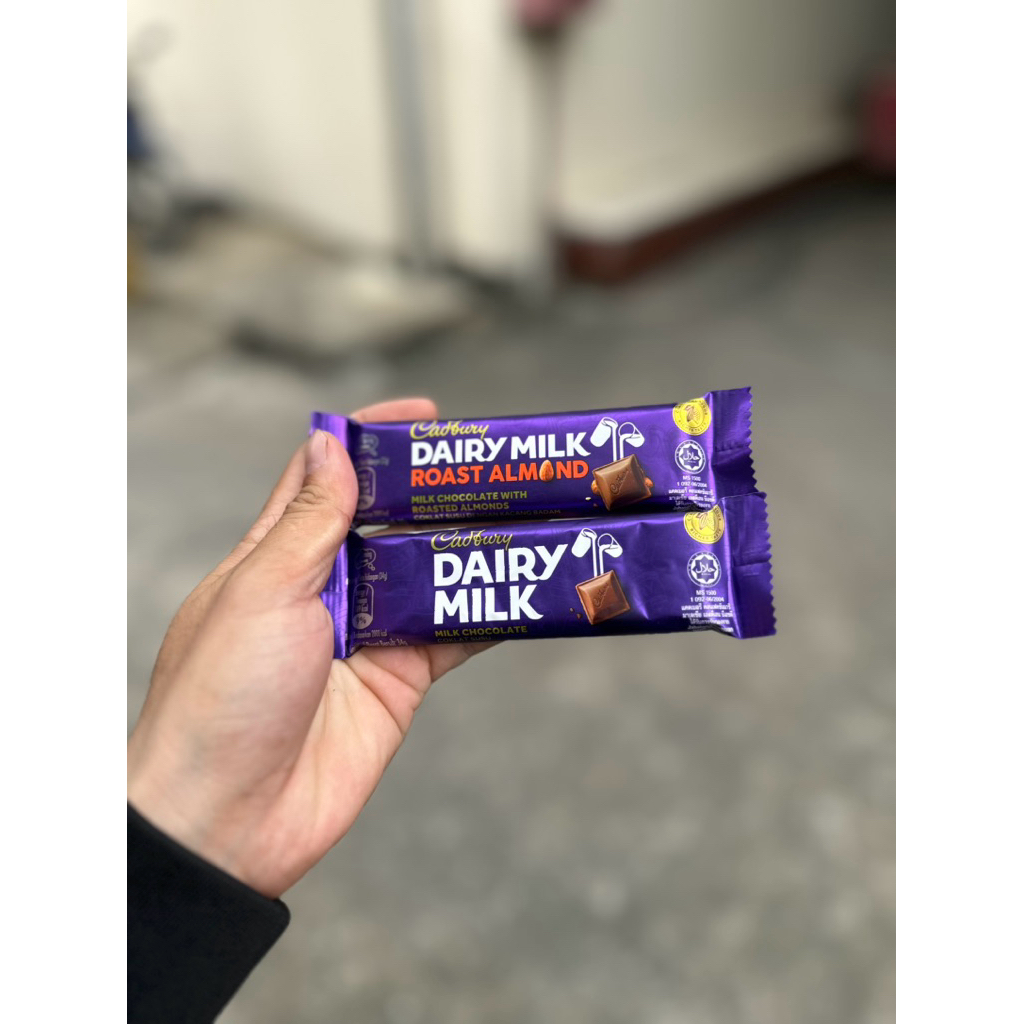 🍫 Socola Cadbury Dairy Milk Hộp 24 Thanh vị Sữa 34g, Hạnh Nhân 32g ...