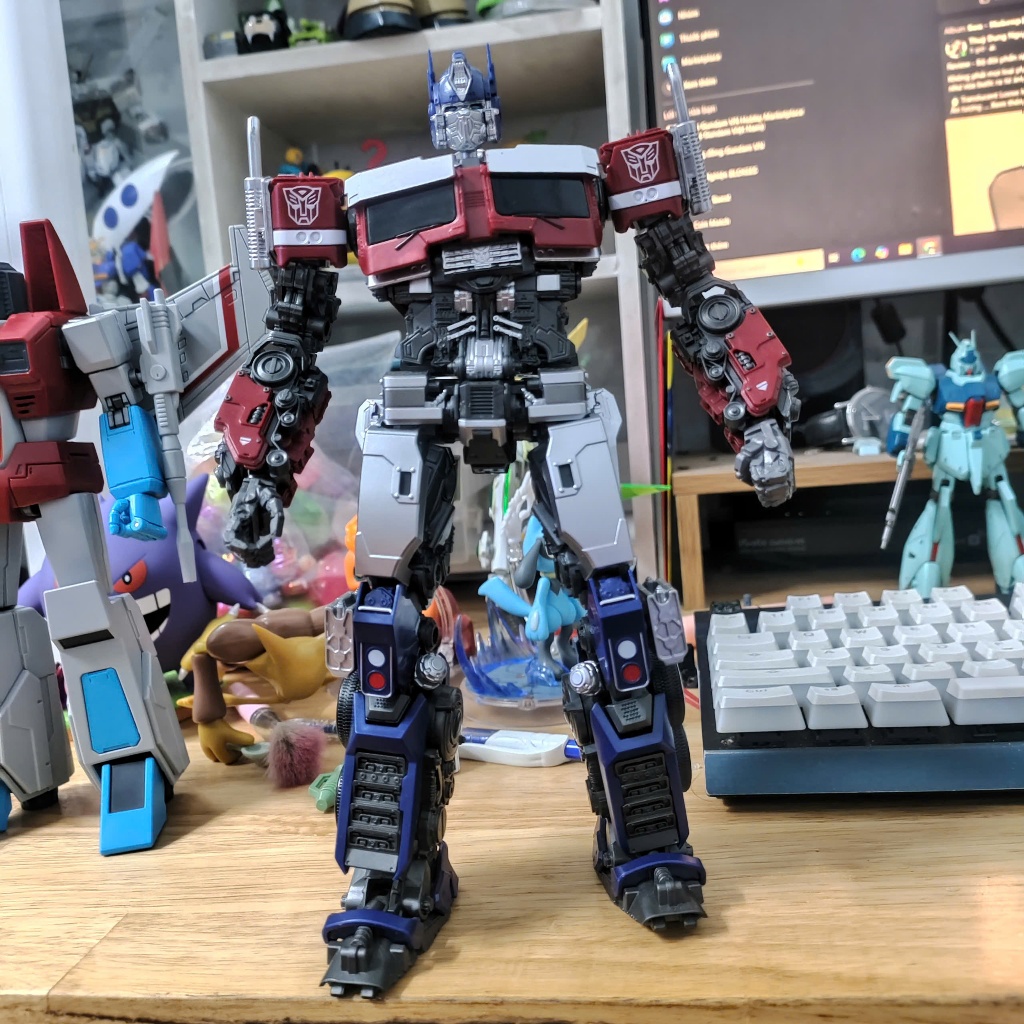 Transformers Optimus Prime ROTB Model Kit - AMK hàng 2nd hãng yolopark ...