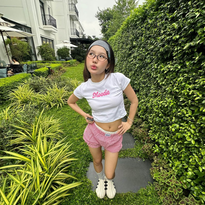 Áo Croptop in chữ MOODIE nổi bật chất thun co dãn | MOODIE Brand ...