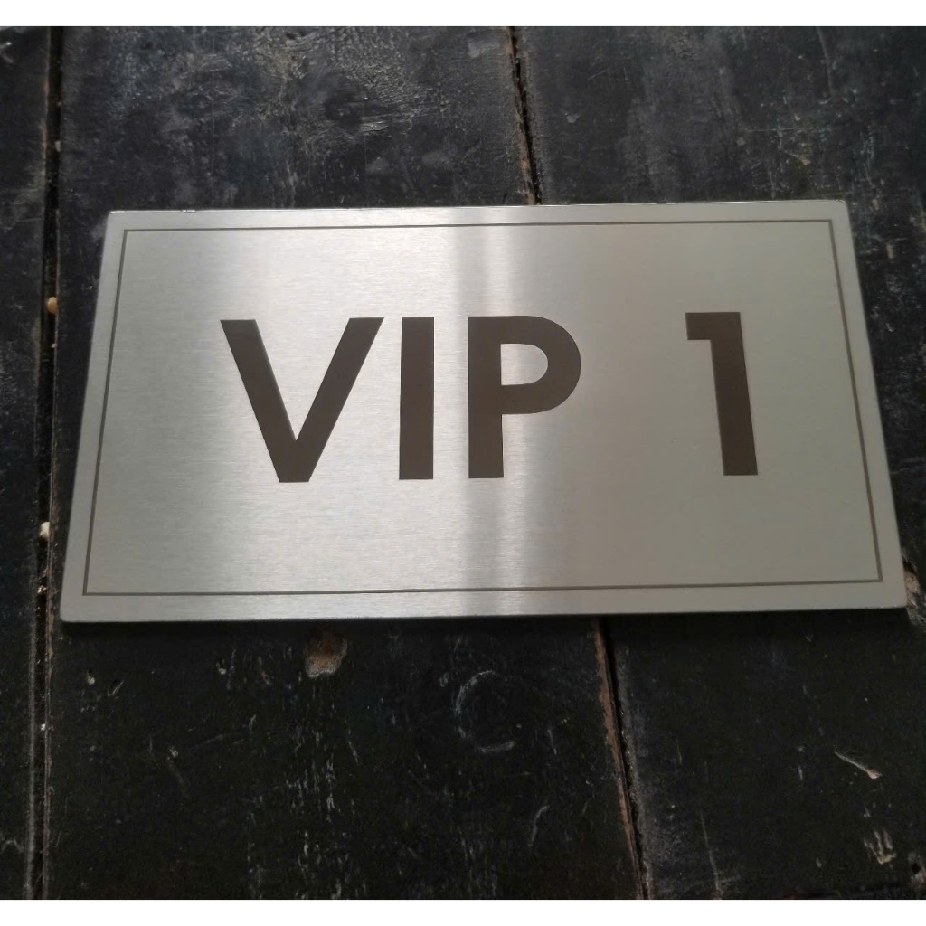 BẢNG VIP 1 - VIP 2 -VIP3 INOX 304 KHẮC LASER 10X18CM | Shopee Việt Nam