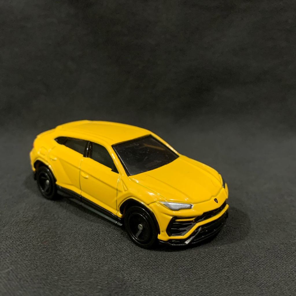 Xe mô hình tỷ lệ 1:64 hàng sưu tầm không giữ hộp. Mẫu tom ica thương ...